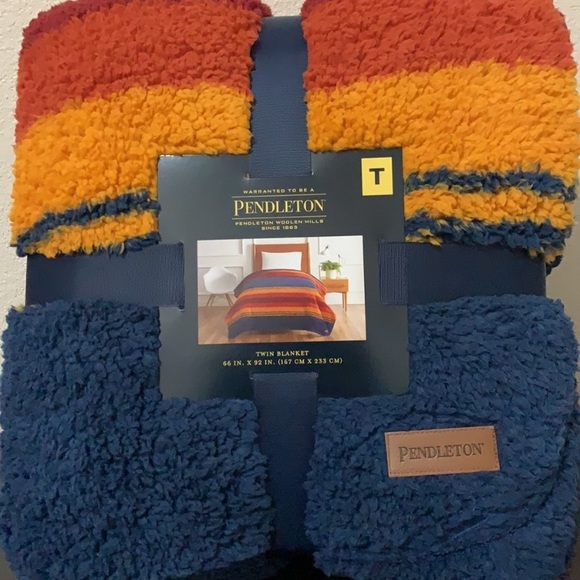 Pendleton | Bedding | Pendleton Grand Canyon Blanket | Poshmark